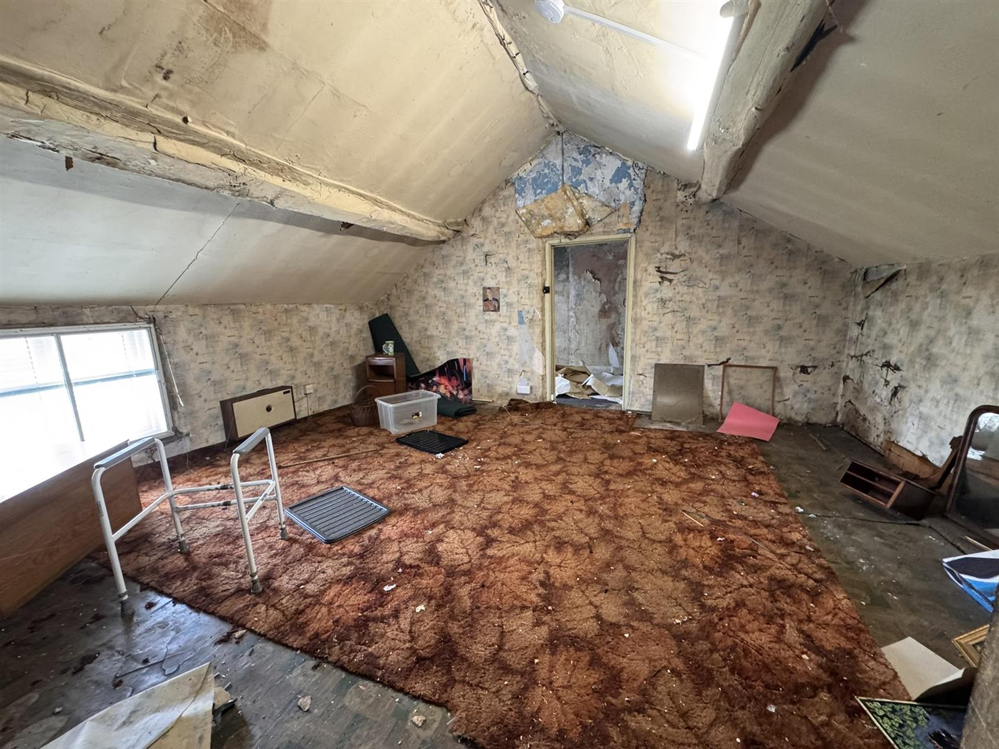 1 & 2 Mile Barn Cottages, Holt Road, Wrexham, LL13 9SA